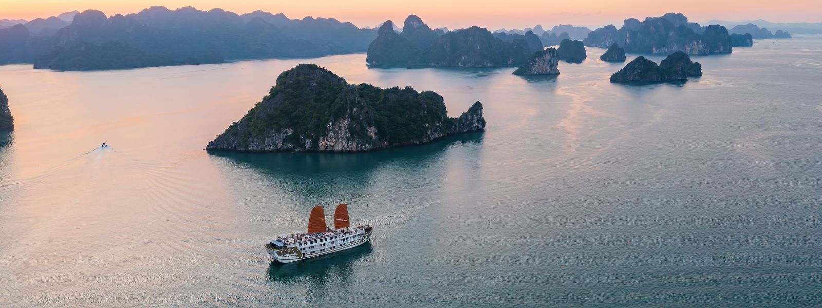 Halong Bay Luxury Cruise | Indochina Sails® | Official Website