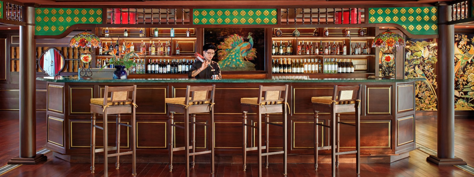 Cochinchine Lounge - Elegant Bar & Live Music | Indochina Sails®